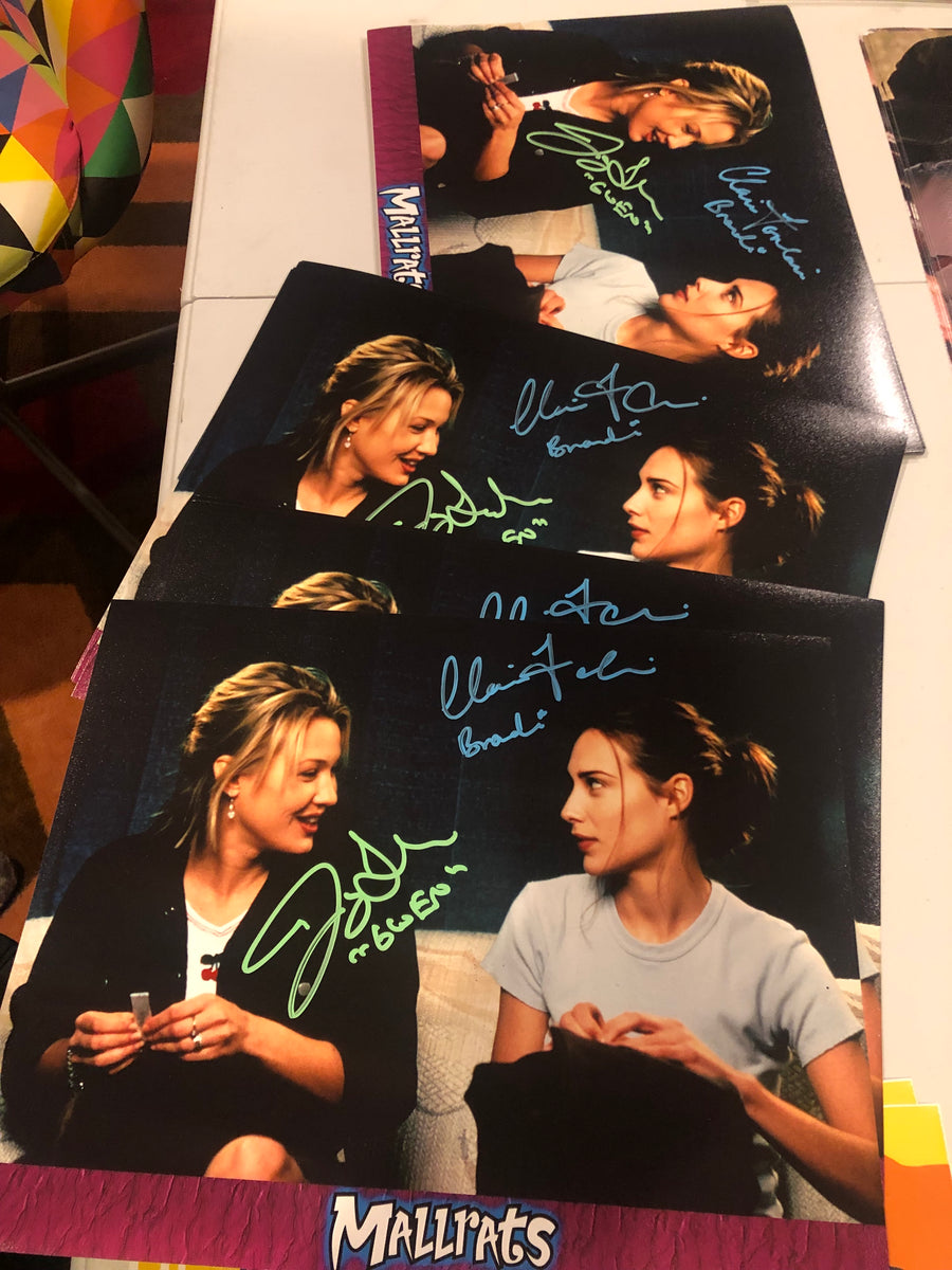 Mallrats’ dual 11x14 Claire & Joey – Leeloo Multiprops, LLC