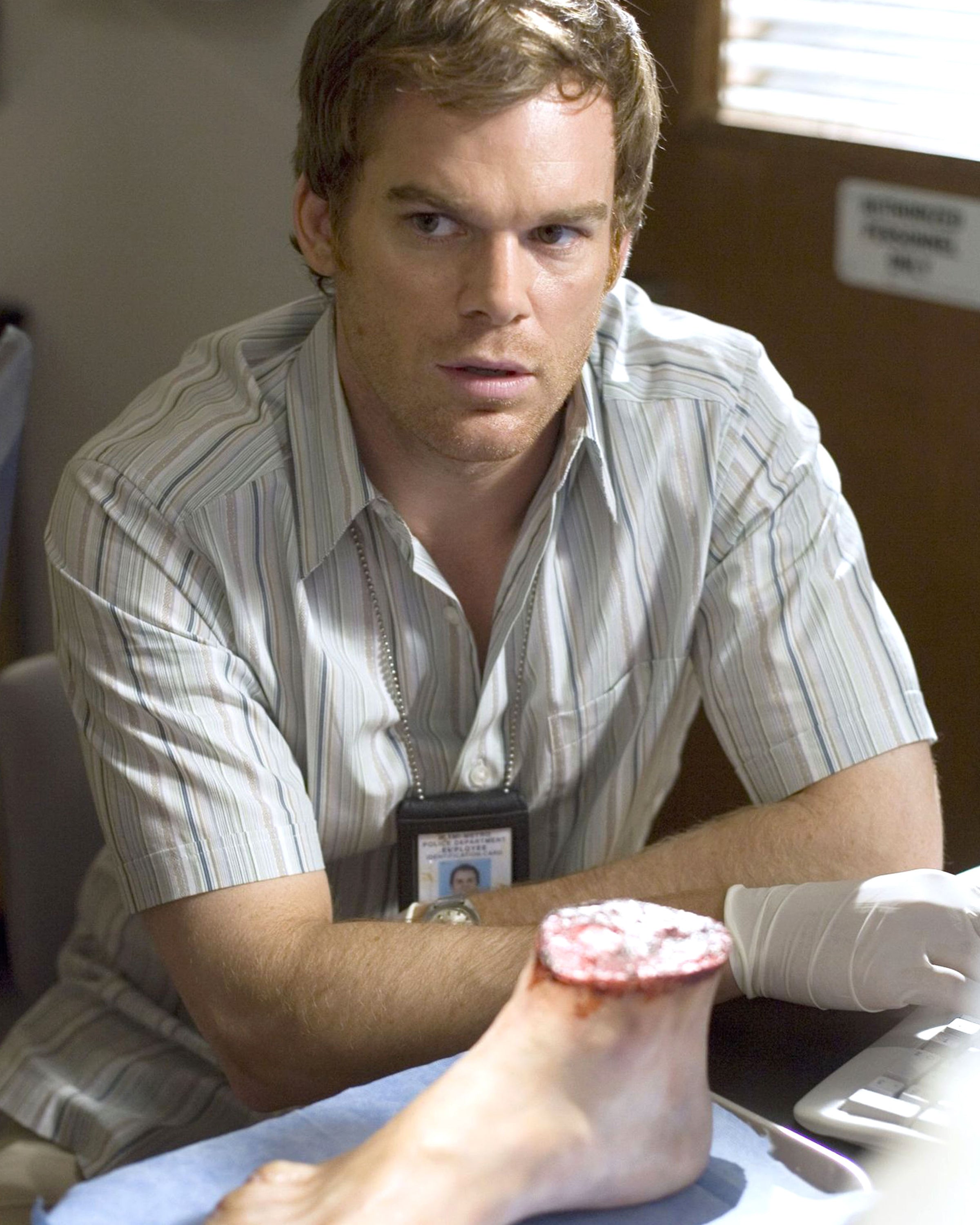 Dexter 8x10 (h) signed by Michael C. Hall – Leeloo Multiprops, LLC