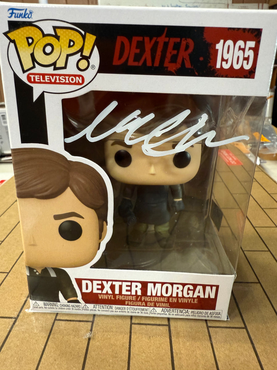 Dexter signed Funko pop Michael C. Hall (white-D) – Leeloo Multiprops, LLC