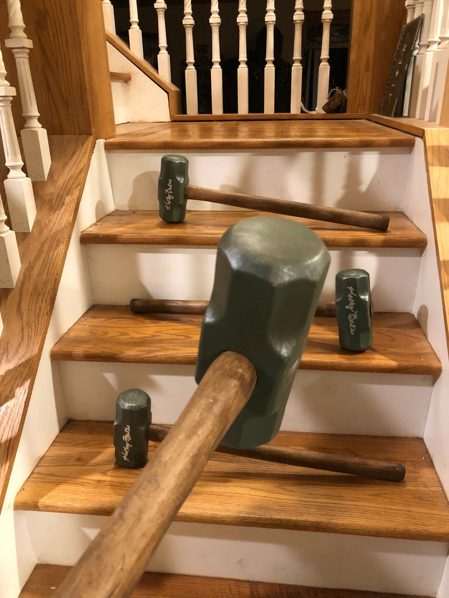 *Black Friday 2024* EXCLUSIVE : Kathy Bates Signed Sledgehammer Prop R ...